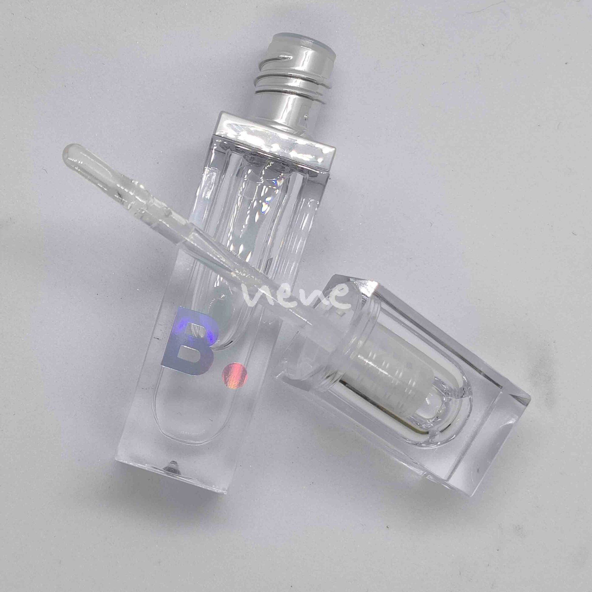 痛い！最強リッププランパーランキング？！VT/バニラコ/女神降臨/keybo（キボ）、デスソース【最後意味不明】 - nene(ネネ)